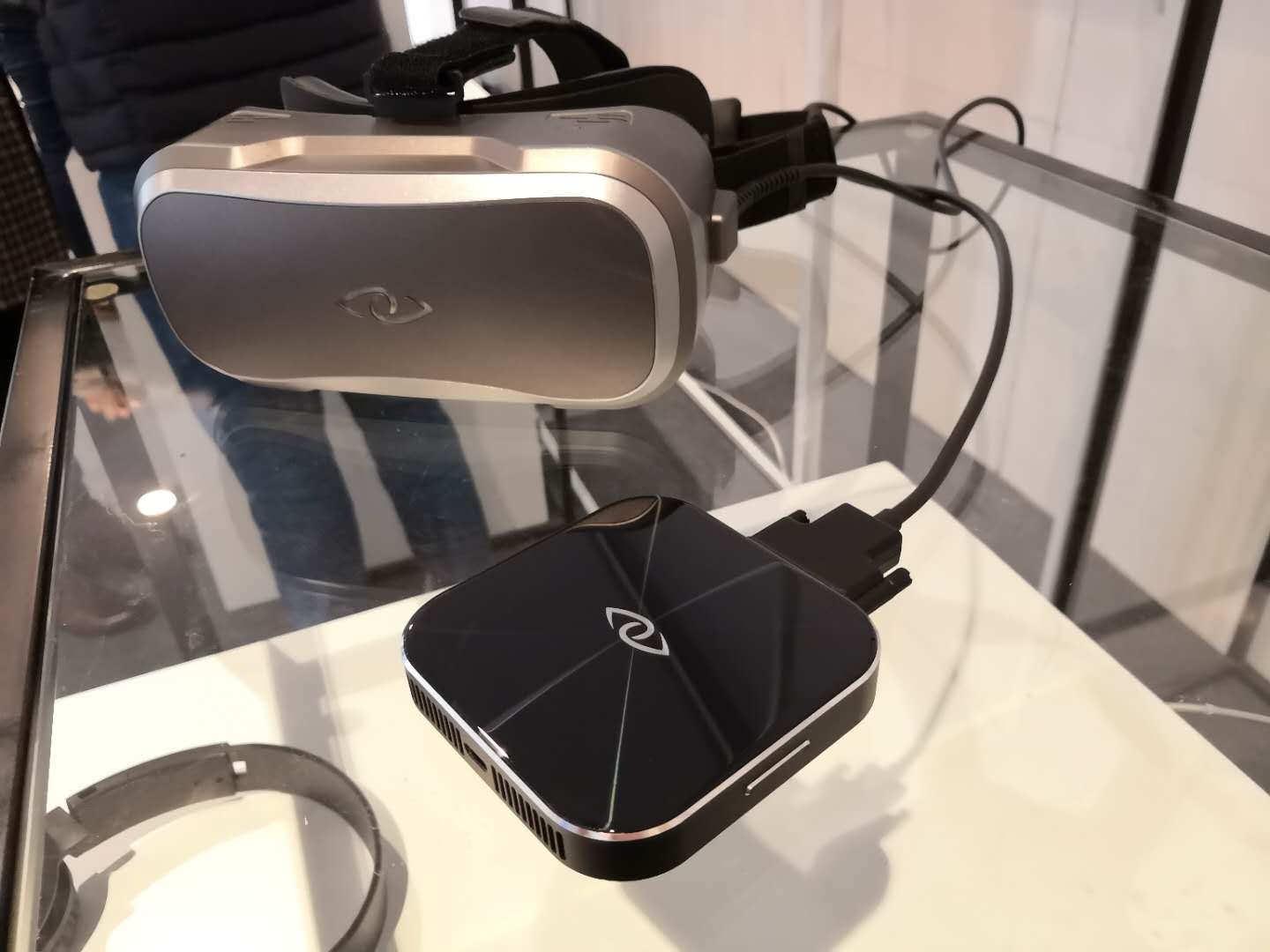 3glasses vr,arglaes(第3页)_大山谷图库